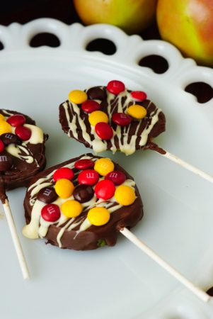 Easy to Make Candy Apple Pops Recipe - Clever Pink Pirate